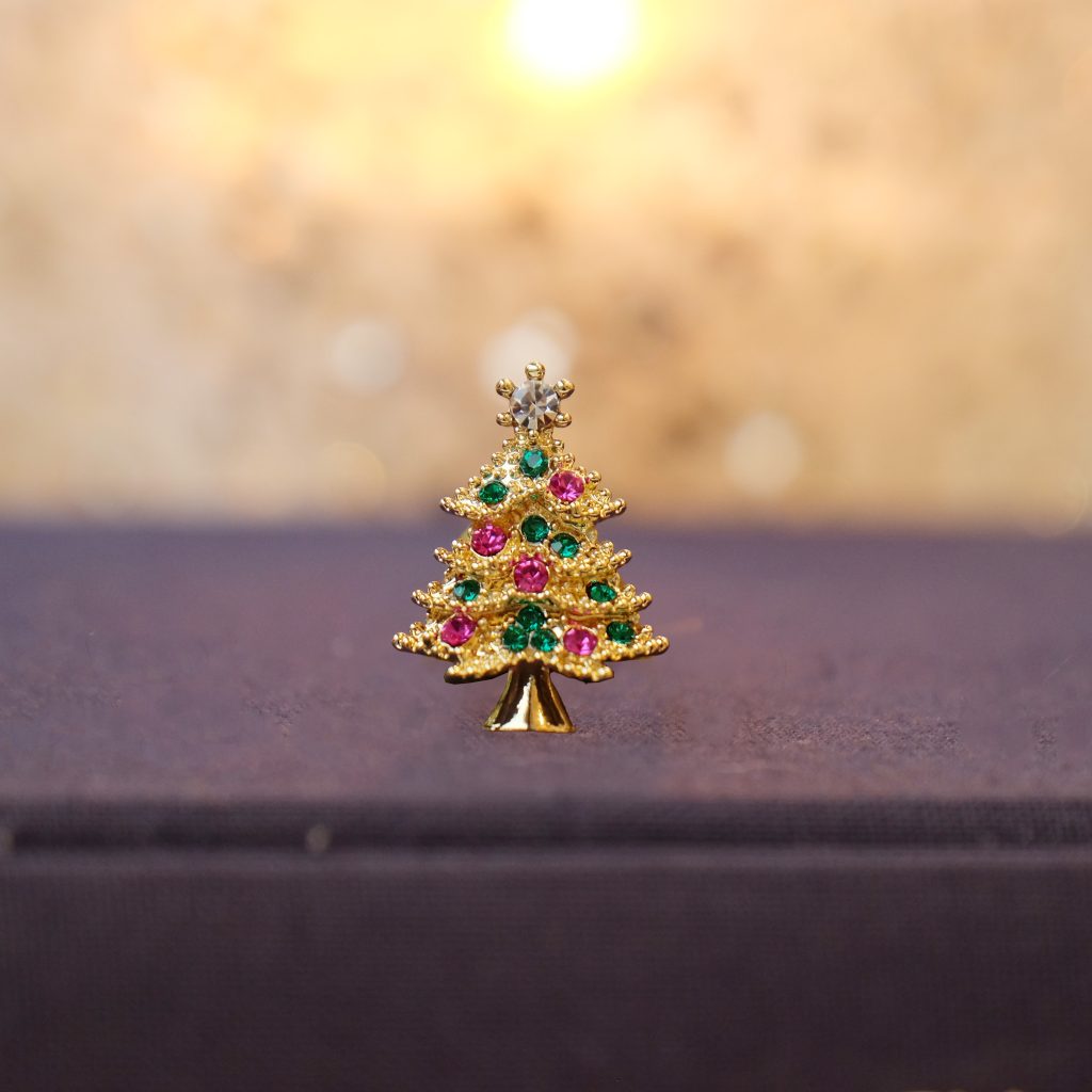 Christmas Tree Festive Lapel Pin Badge – Alexander Thurlow