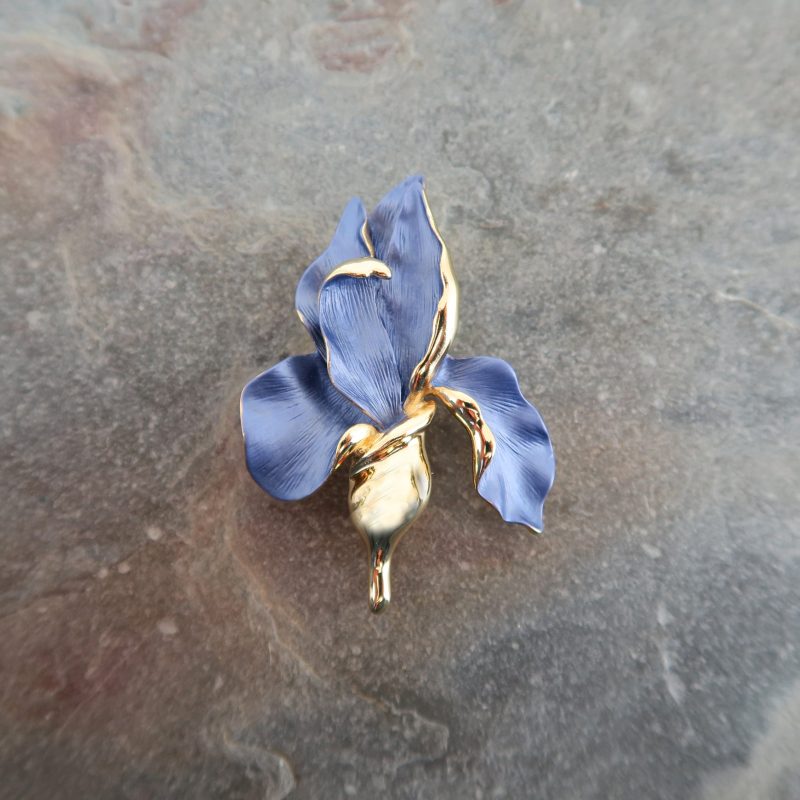 Iris Violet Blue Flower Brooch, Gold Tone – Alexander Thurlow